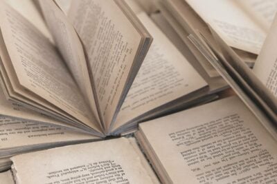 How To Write A Book Blurb + Some Great Book Blurb Examples